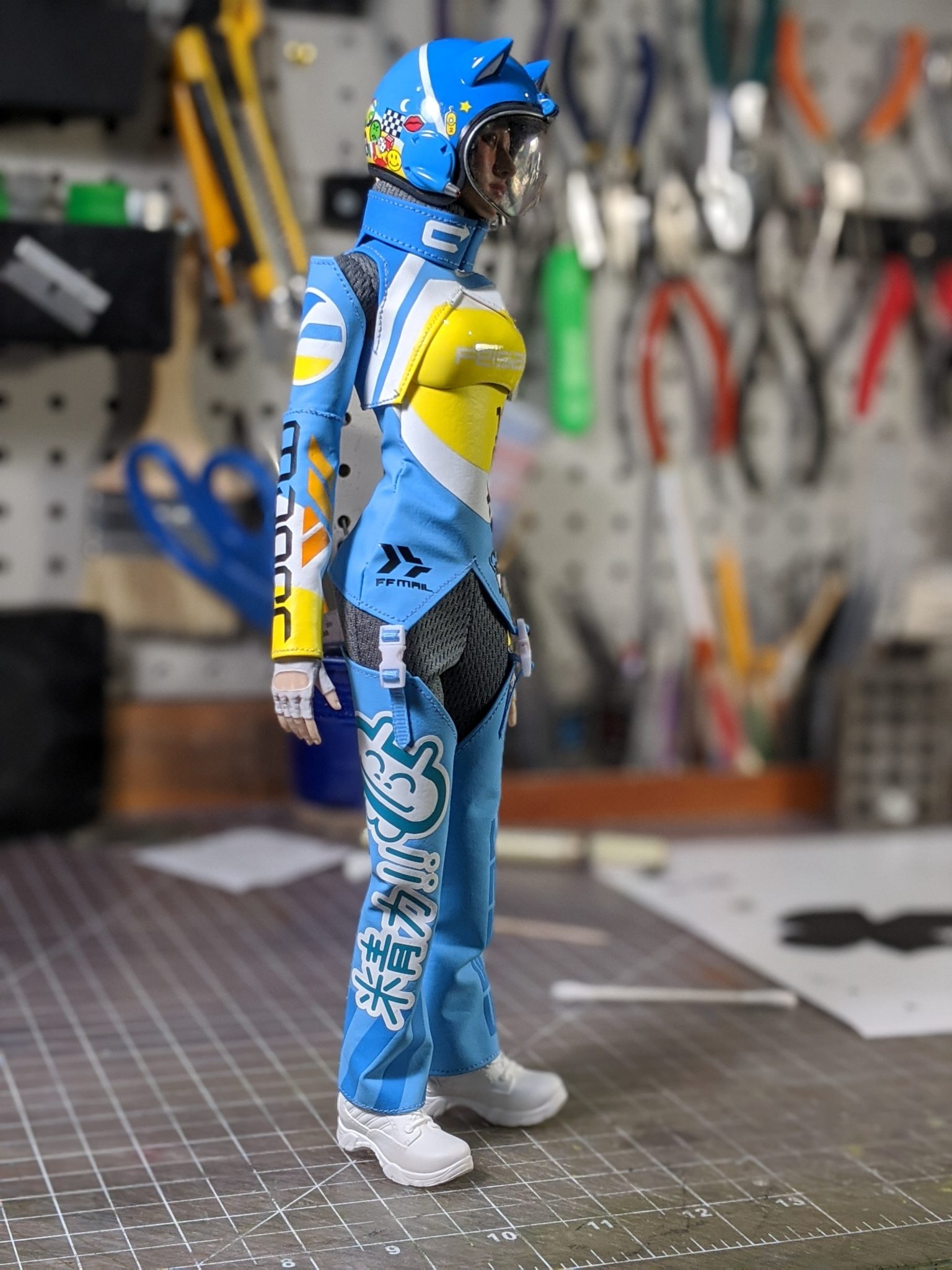 Completed* » Custom 1/6 WipEout Feisar Pilot – FichtenFoo