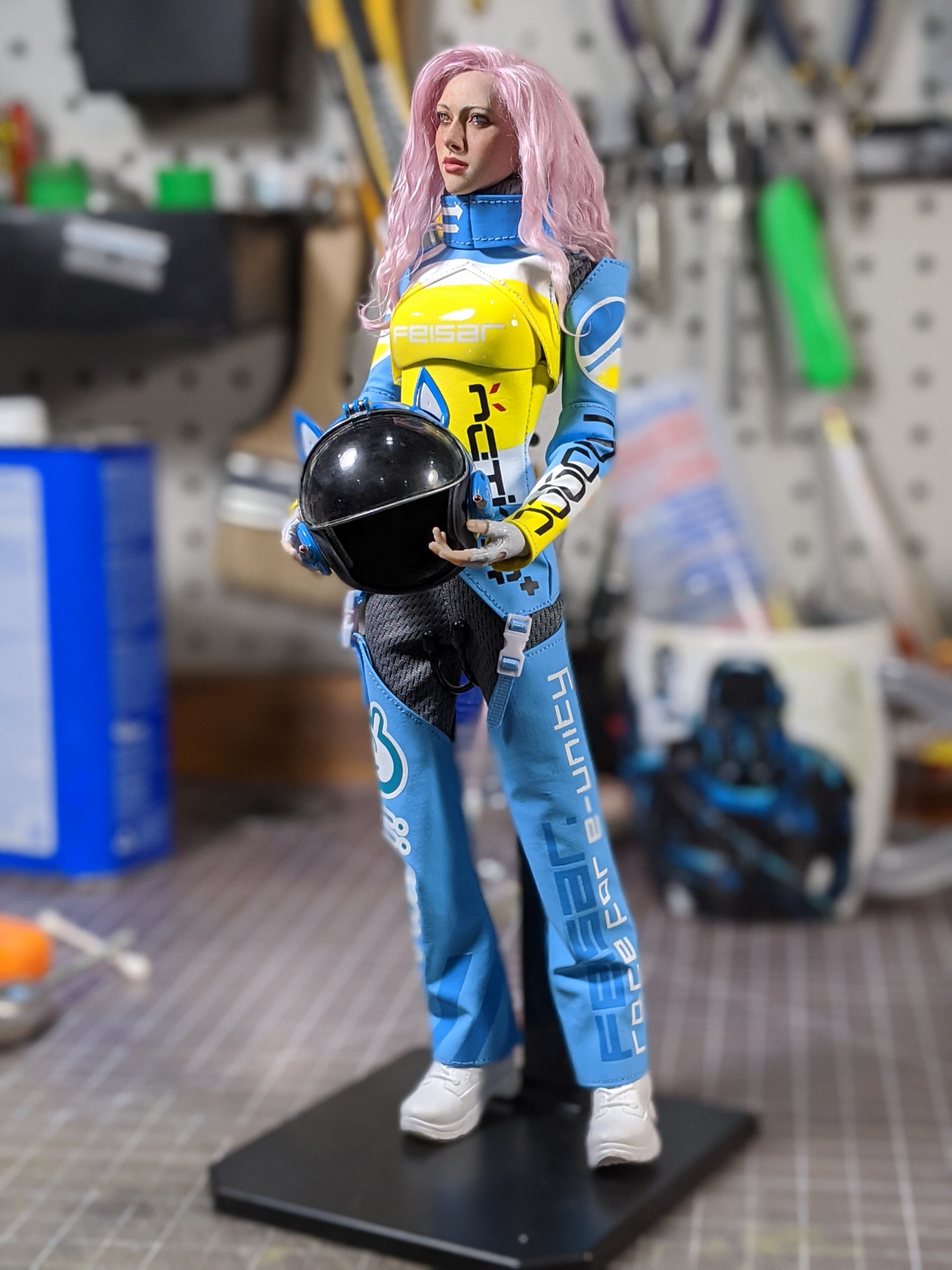 Completed* » Custom 1/6 WipEout Feisar Pilot – FichtenFoo