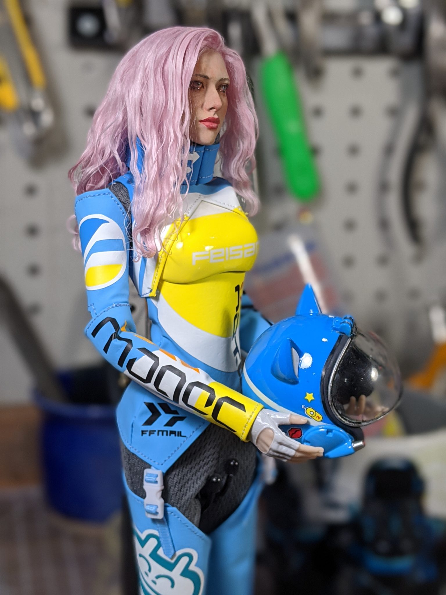 Completed* » Custom 1/6 WipEout Feisar Pilot – FichtenFoo